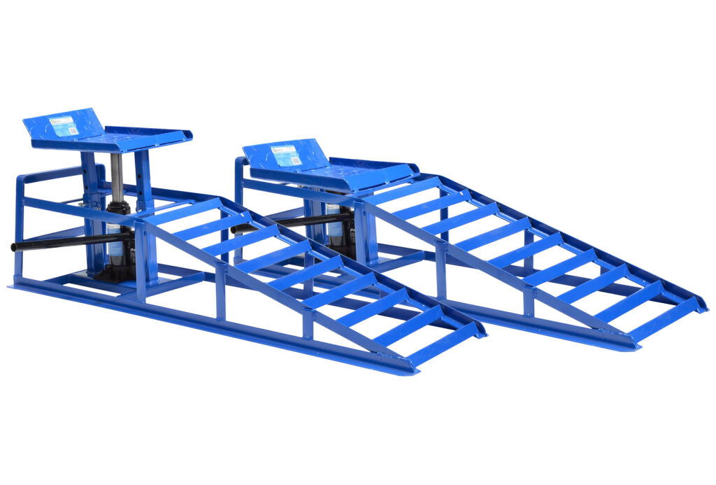 Nájezdové rampy s hydraulickým zvedákem, pár - 2 t - G02048 | ahprofi.cz